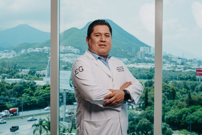 Dr. Enrique Govea