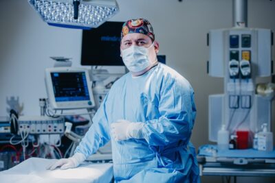 Dr. Enrique Govea